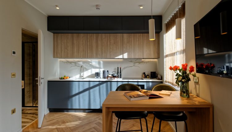 Home - Notting Hill Apartments Ltd.